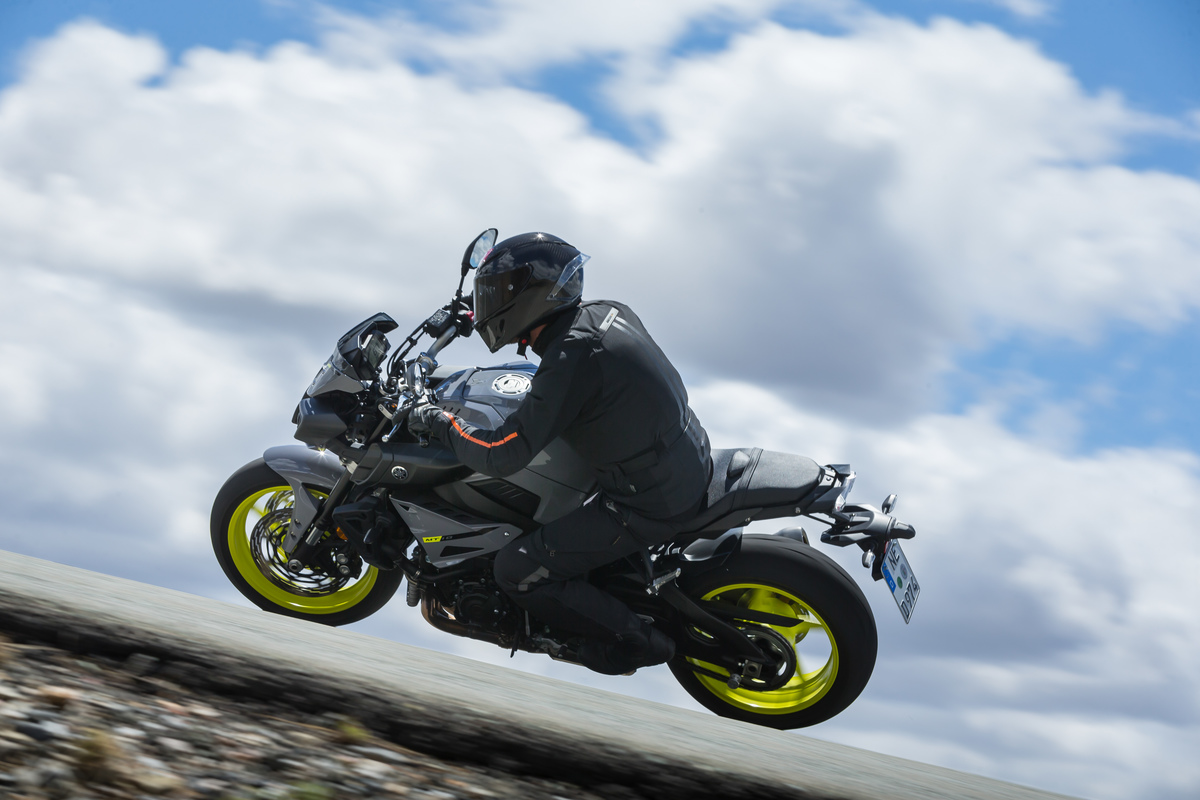 Yamaha MT-10 2016