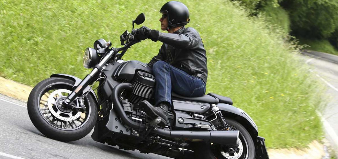 Moto Guzzi Audace - Motor.NL