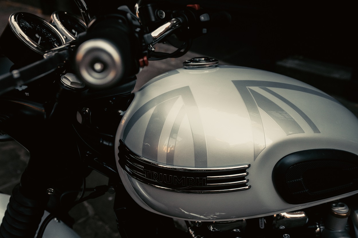 EICMA: Triumph Bonneville T120 Diamond Edition