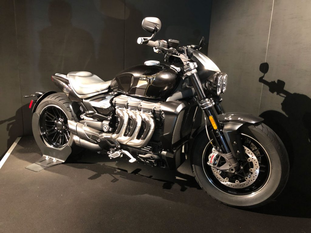 Triumph Factory Custom lijn start met nieuwe Thruxton TFC & Rocket III ...