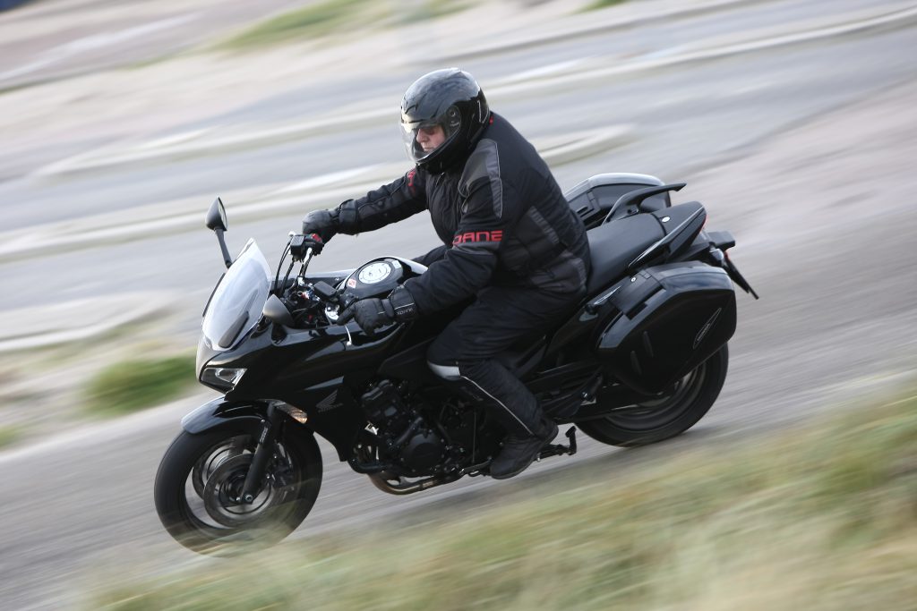 Getest > Honda CBF1000F