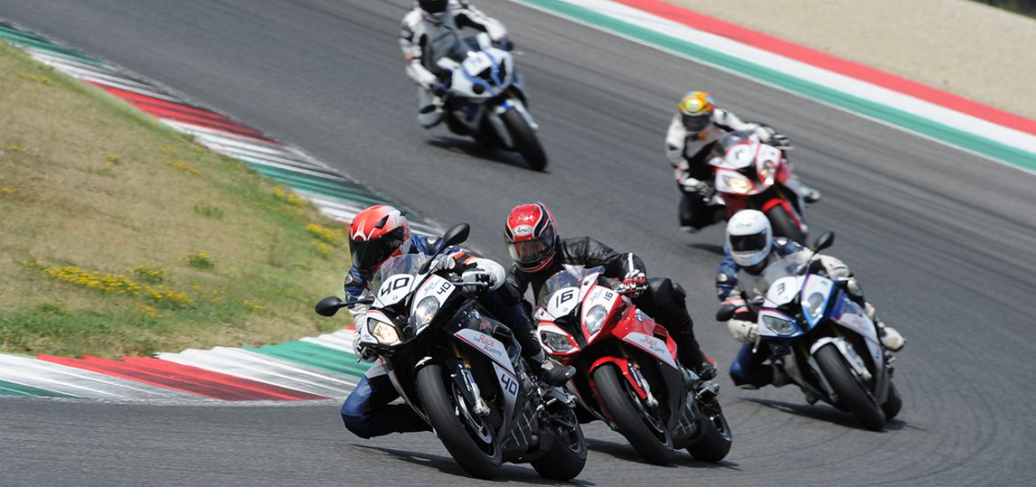 Naar Spanje met The RaceAcademy - Motor.NL