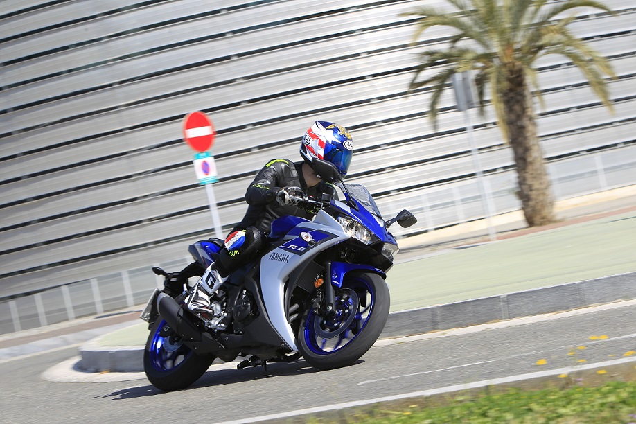 Introductie: Yamaha YZF-R3