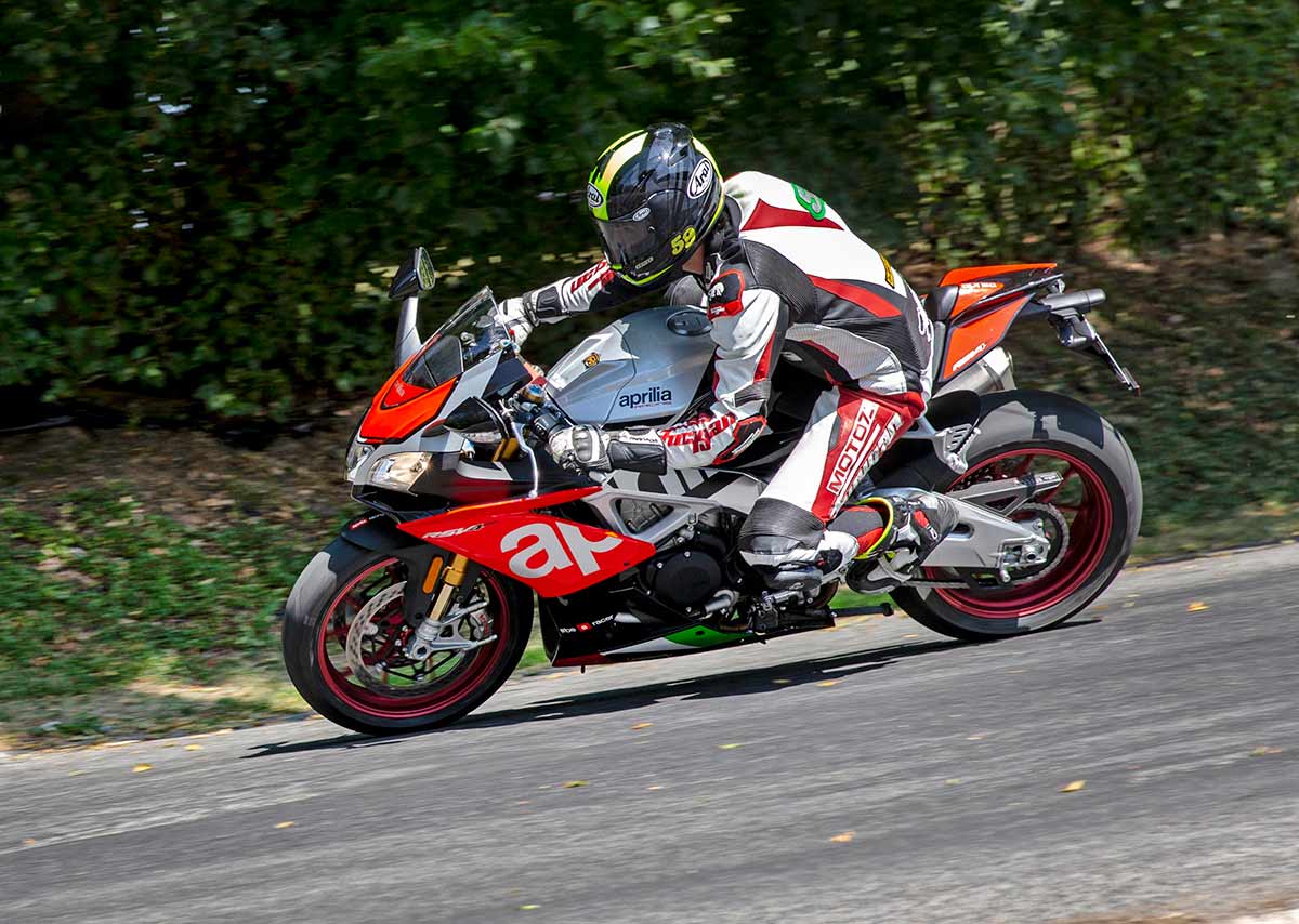 Test Aprilia RSV4 RF 2018