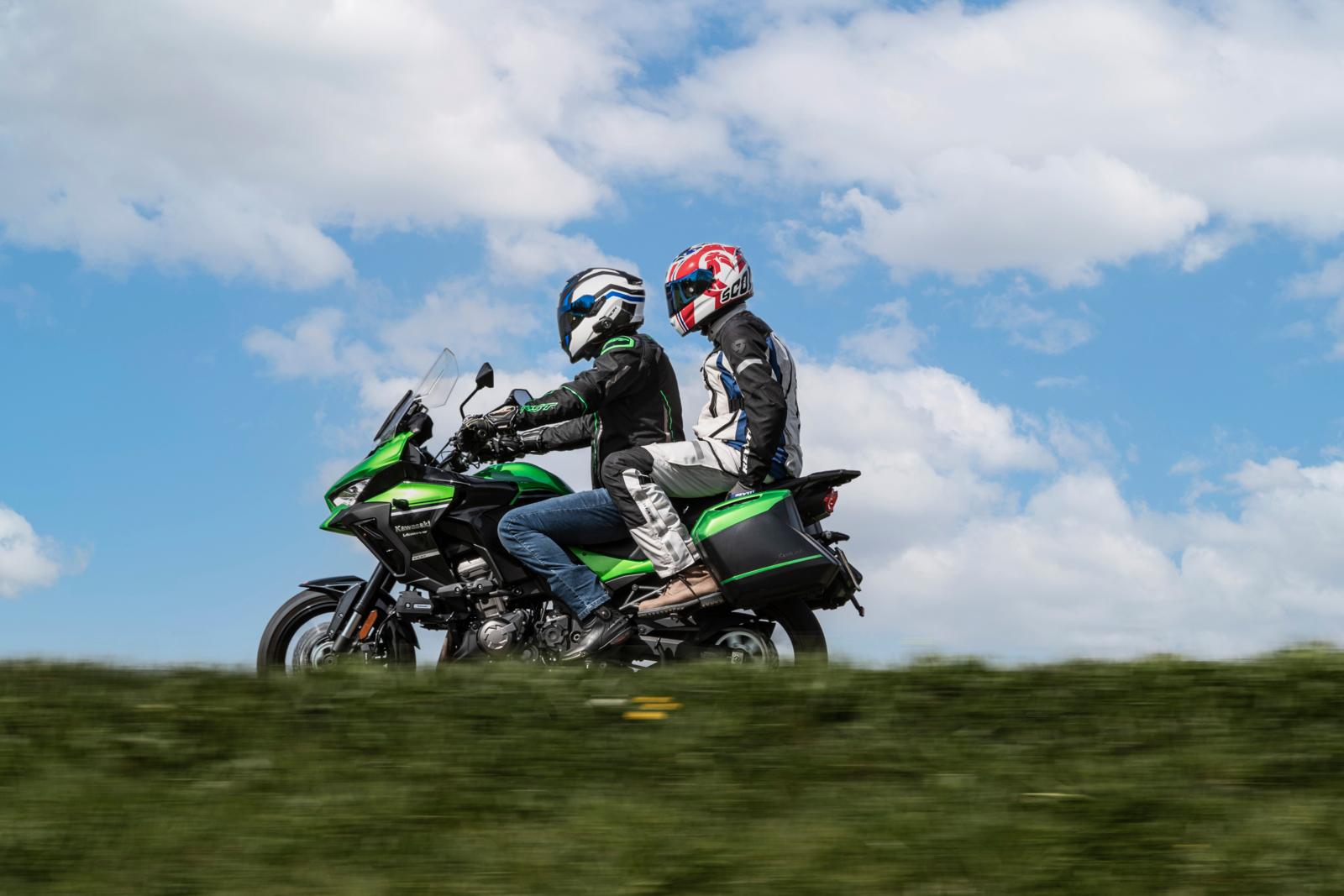 10 tips: motorrijden met een passagier