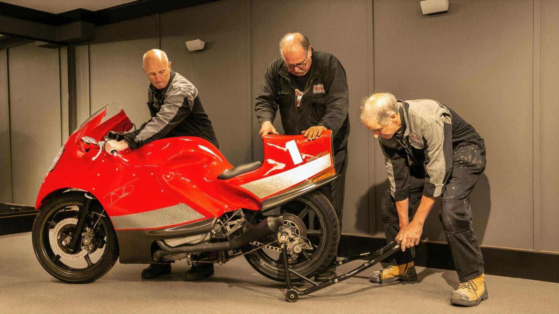 Nieuwe John Britten-expositie in Nieuw-Zeeland, de grootste ter wereld