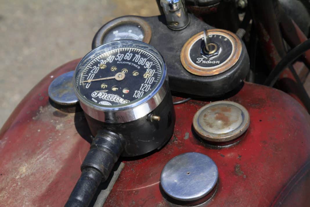 Tony Leenes en zijn 1935 Standard Scout