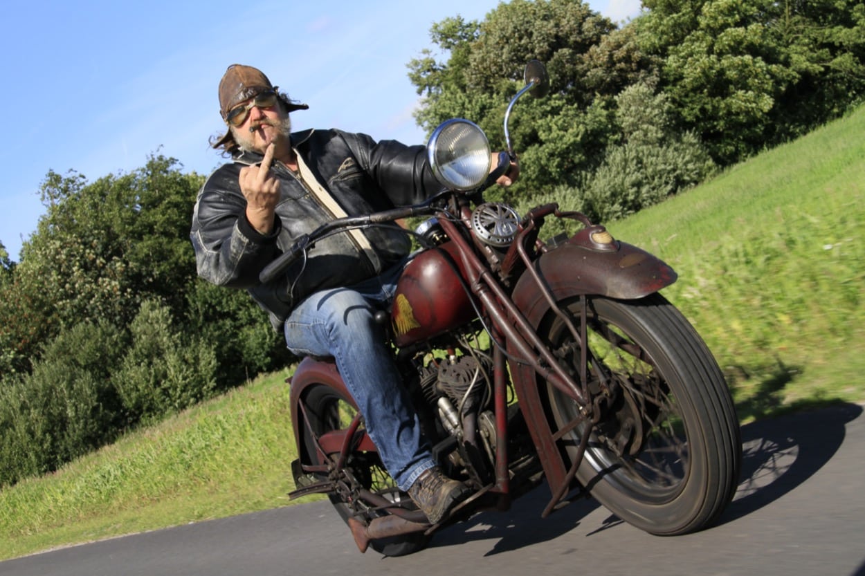 Tony Leenes en zijn 1935 Standard Scout