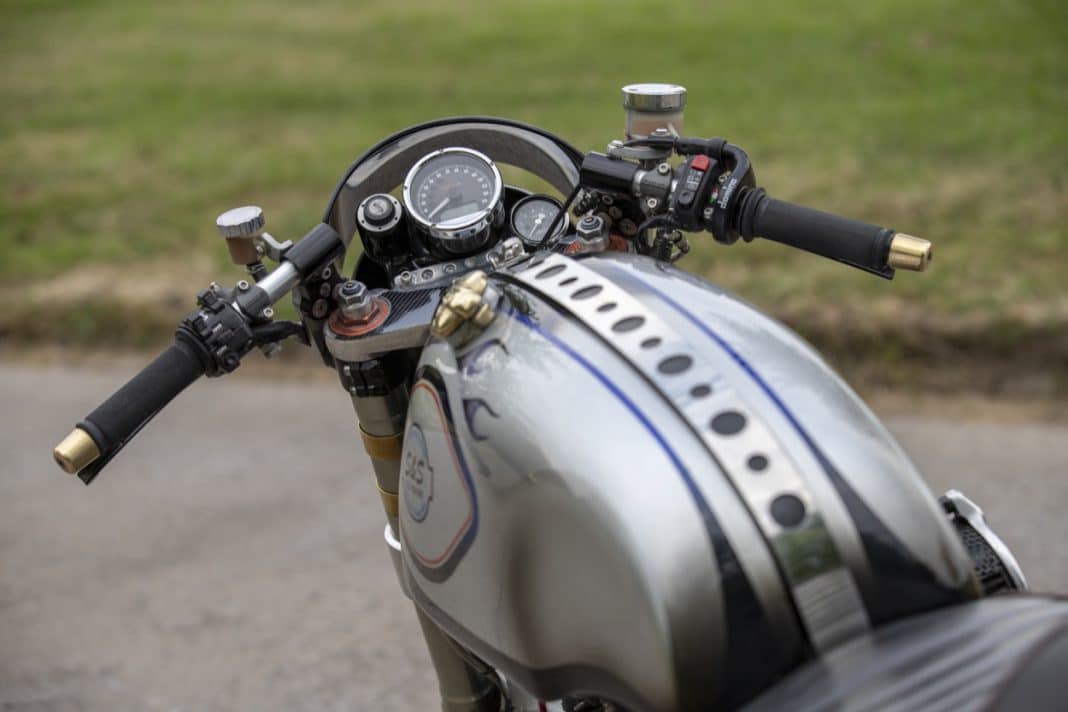 Sutton & Marsden Caféracer: Exclusiviteit en maatwerk door Andrew en Pete