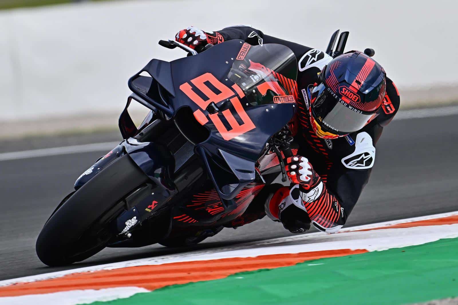 Haalt Marc Márquez op Ducati in 2024 titel #9?