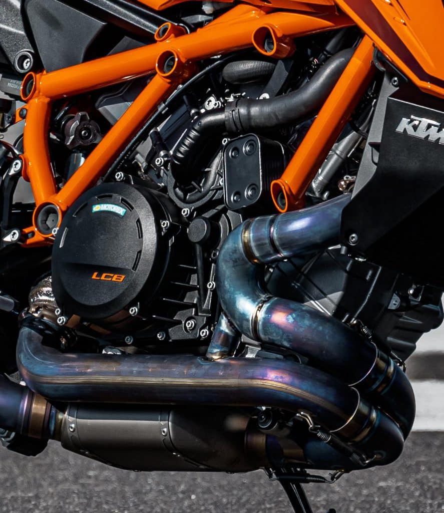 Test 390 Duke – 1390 Super Duke R – 990 Duke: familie met pit!