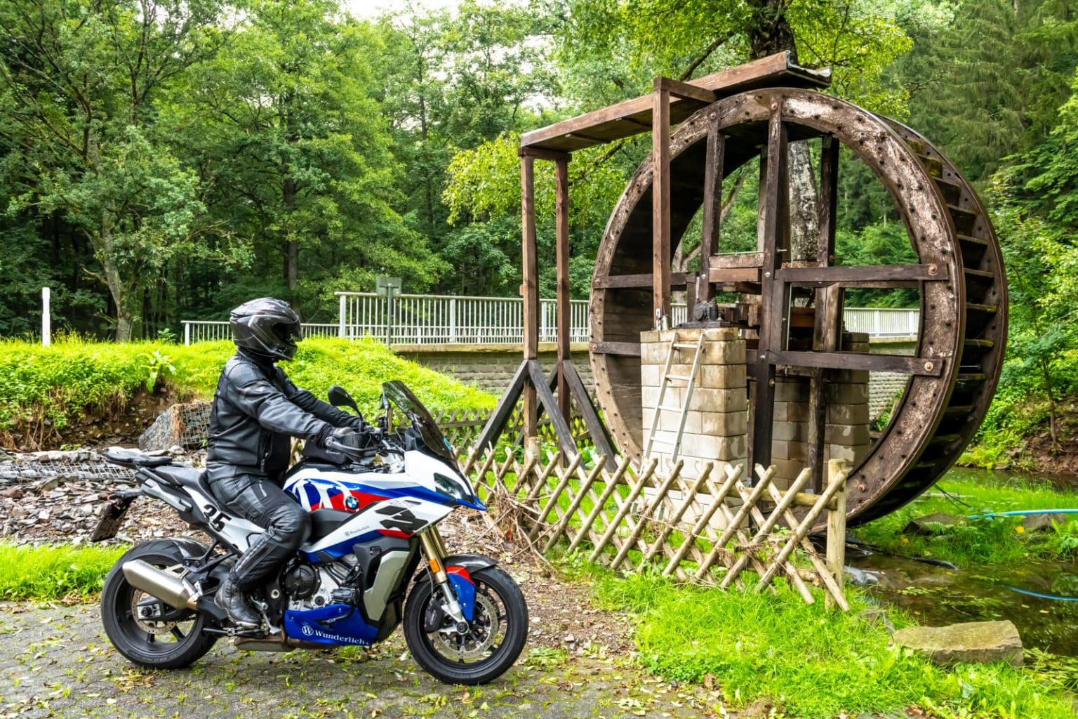 Toertocht Zuidwest-Eifel, Duitsland: binnenom en buitenom