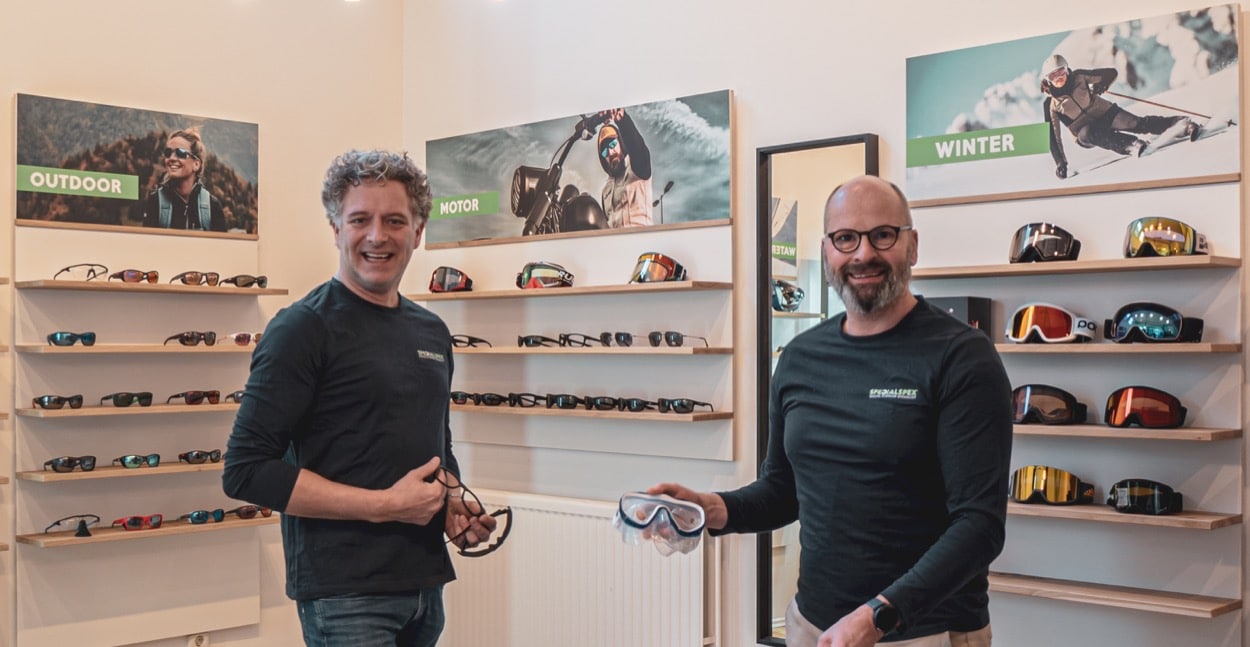 SpecialSpex opent grootste showroom van de Benelux voor motorbrillen op ...