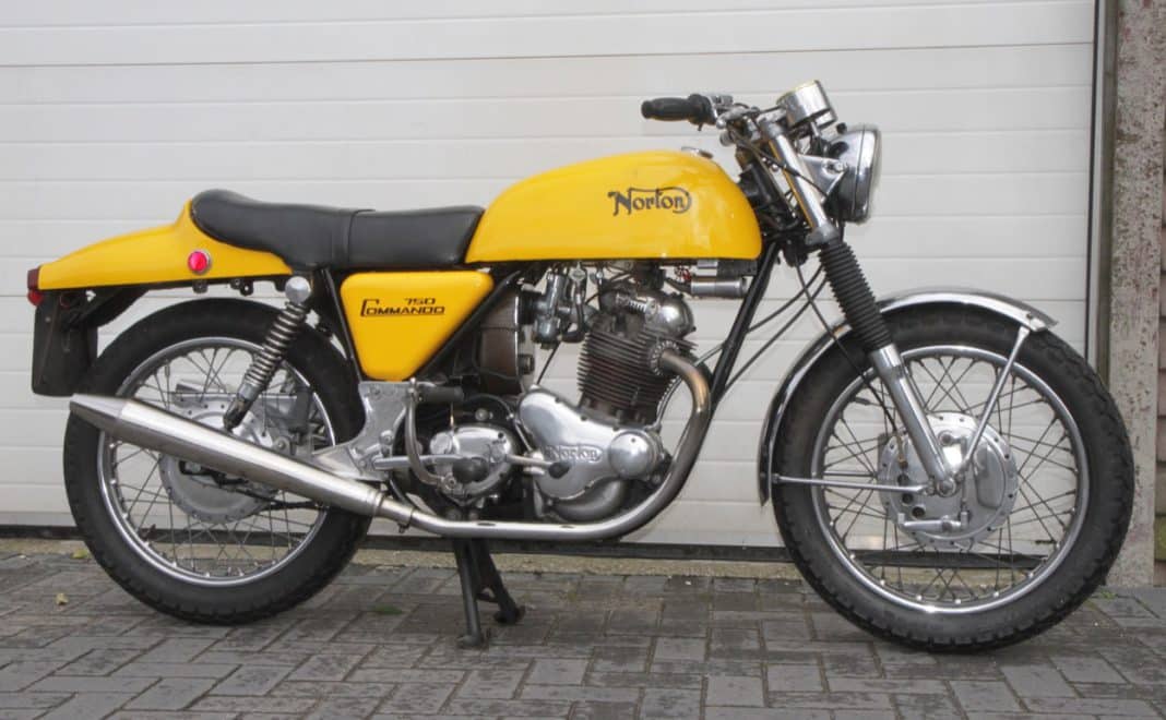 Marathonmotor Norton Commando 750 Long Range: drie ton op een Norton