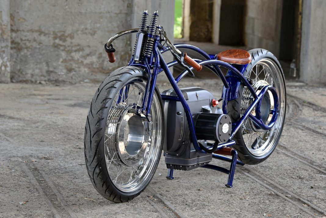 Murata Boardtracker: elektrisch aangedreven custom door RM Builds