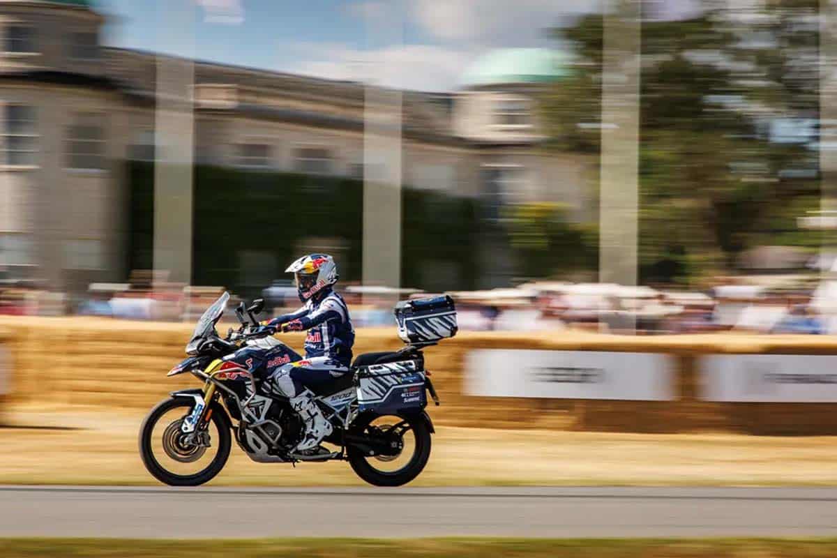 De ultieme test: Sam Sunderland's wereldomspannende recordpoging op ...