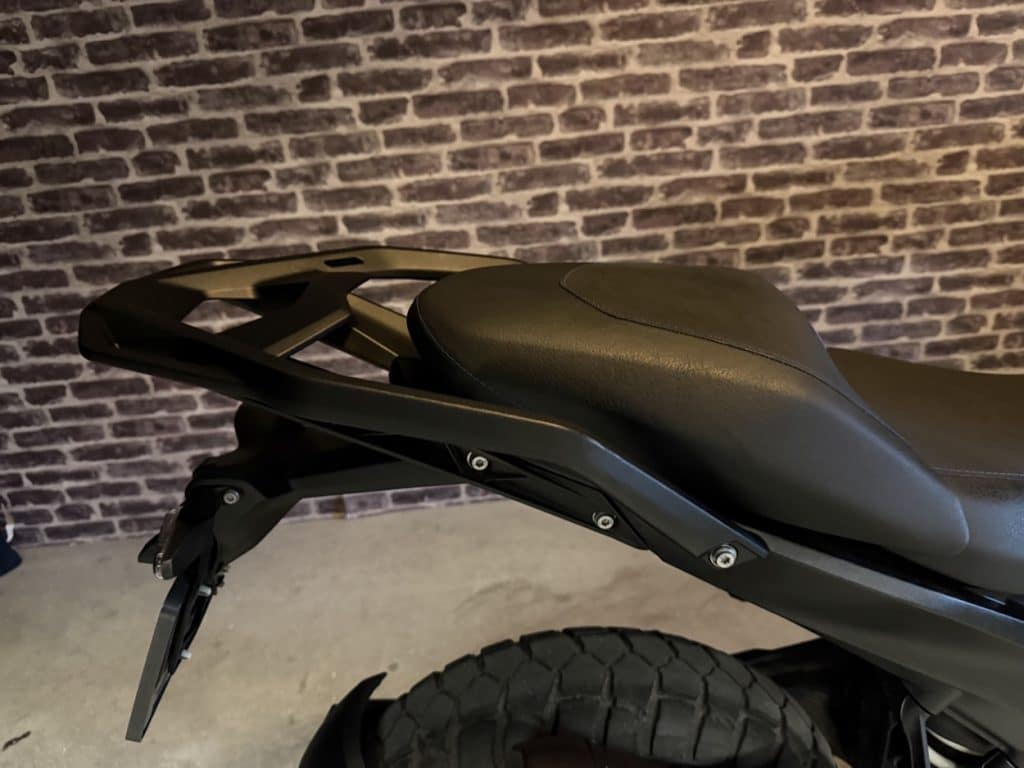 Van Road naar Offroad met RIDERS: Stap 1 - Het wrappen van Nicks GS